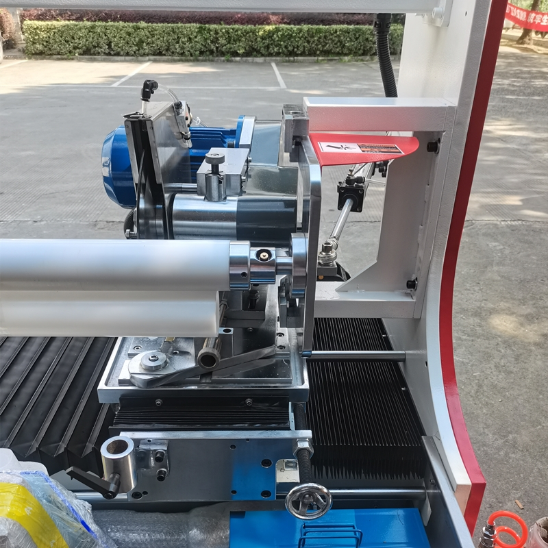 Automatic Single Shaft Log Roll Cutting Machine from China manufacturer ...